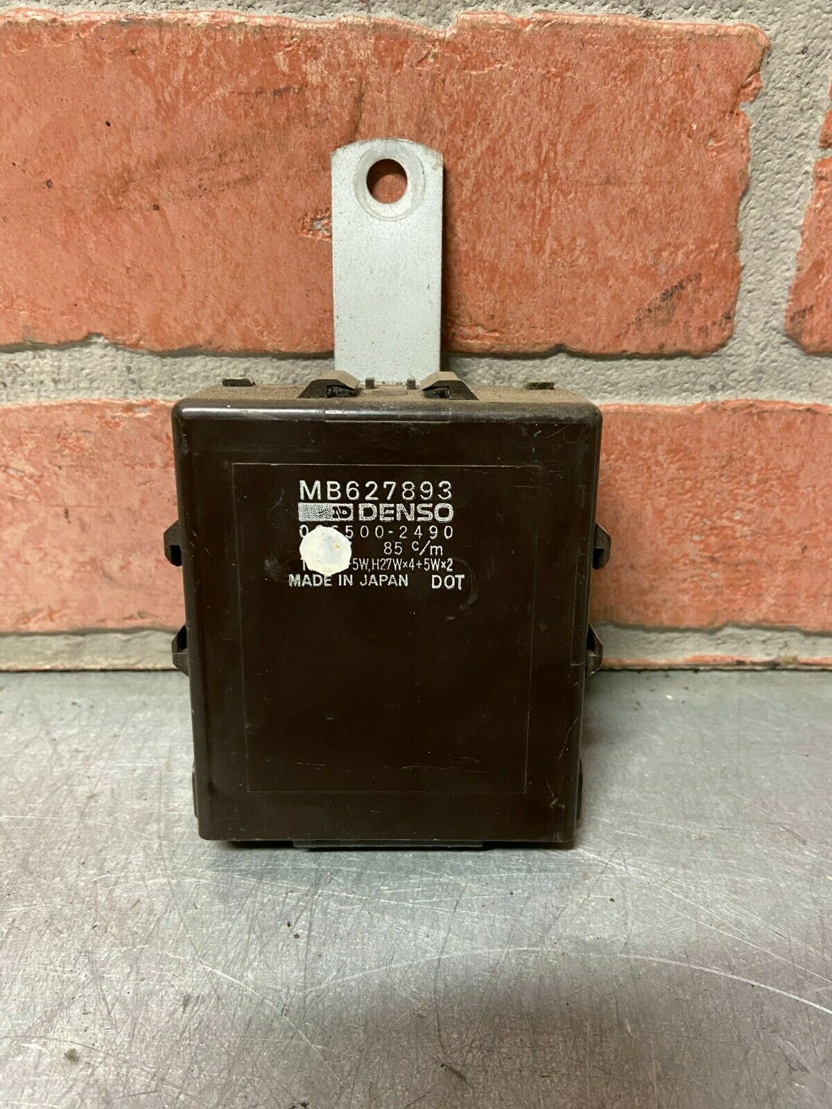 91-95 Mitsubishi 3000GT Stealth DENSO Flasher Relay MB627893 OEM ...