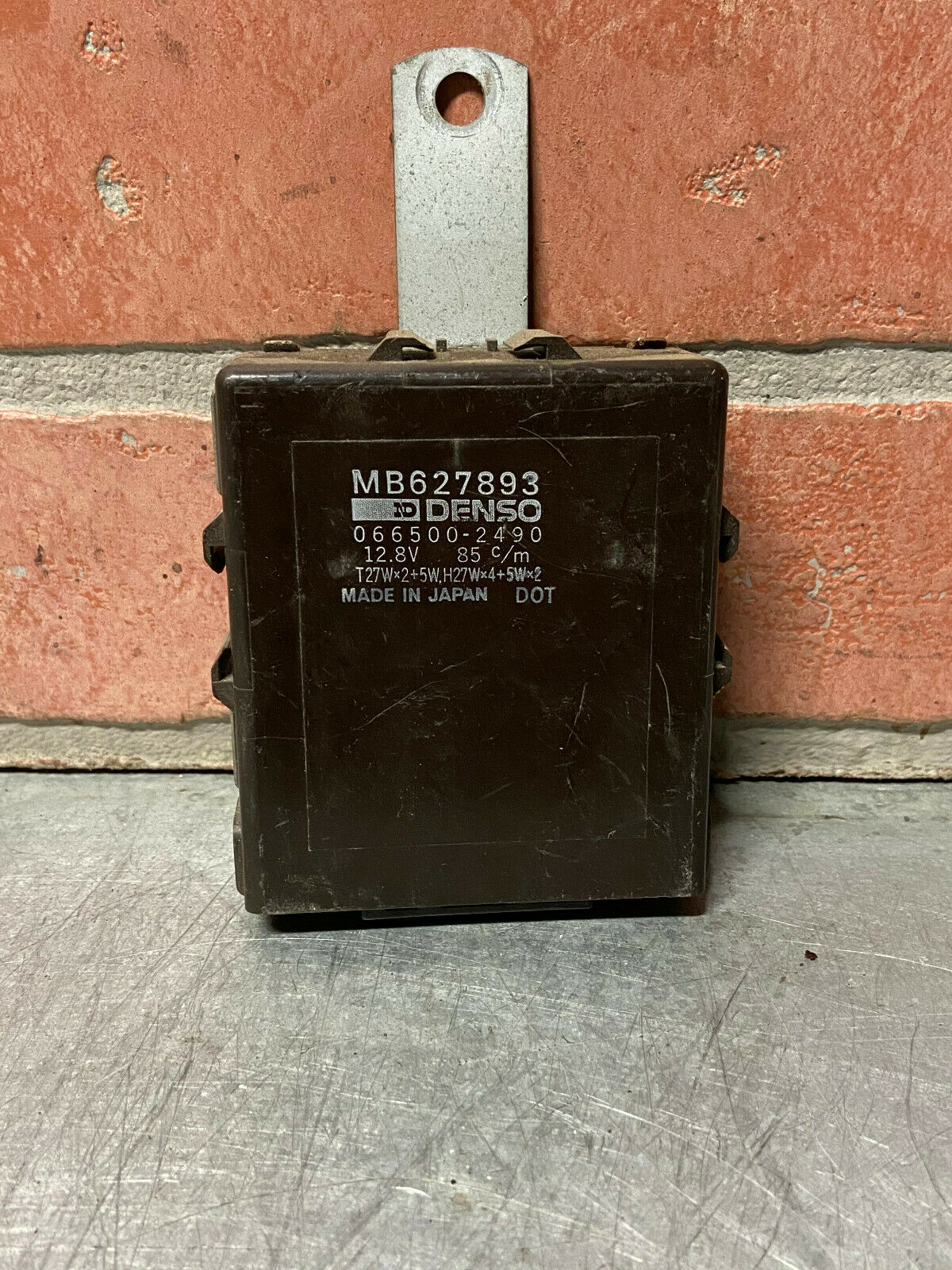 91-95 Mitsubishi 3000GT Stealth DENSO Flasher Relay MB627893 OEM ...