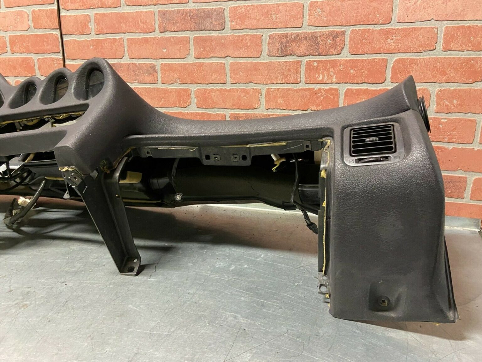 1991-1993 Mitsubishi 3000GT Stealth Dashboard Dash – Salvaged Motorsports