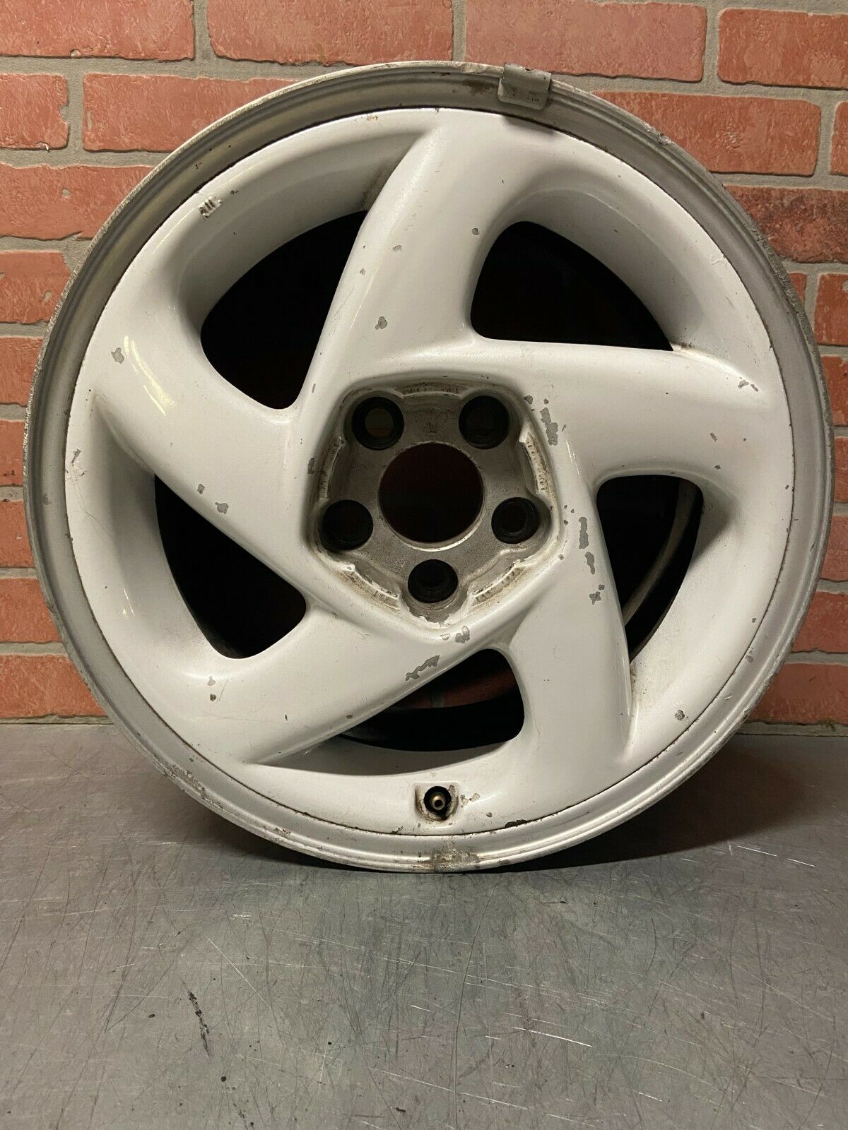 91-96 Dodge Stealth Left White 17 inch OEM Wheel – Salvaged Motorsports